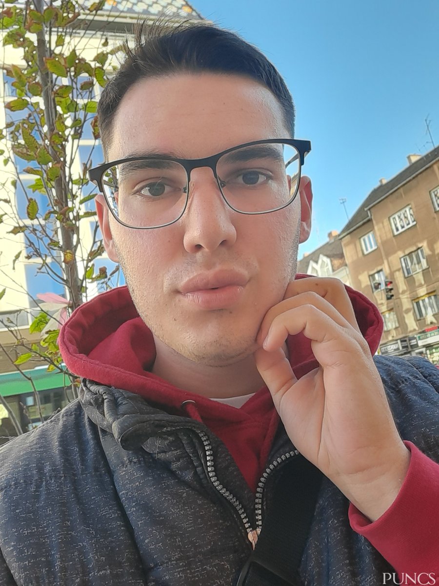 Puncs.com | Zoltán is a(n) 23 year old Sugar Boy who lives in Keszü